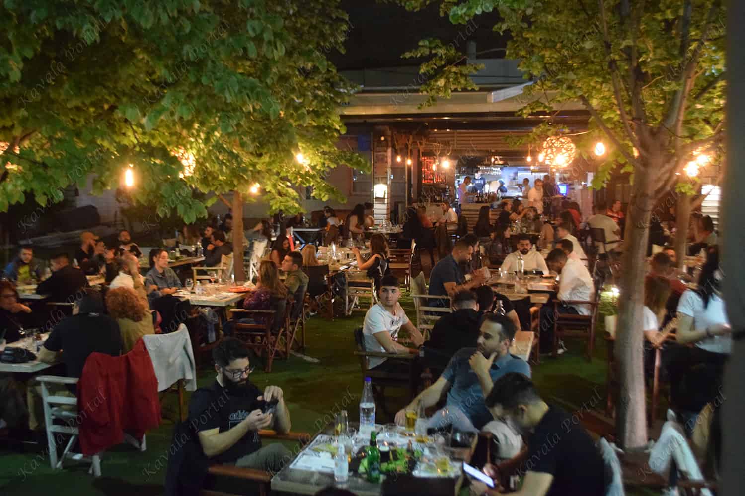 Ο απόηχος από το άνοιγμα της εστίασης στην Καβάλα (φωτογραφίες ...