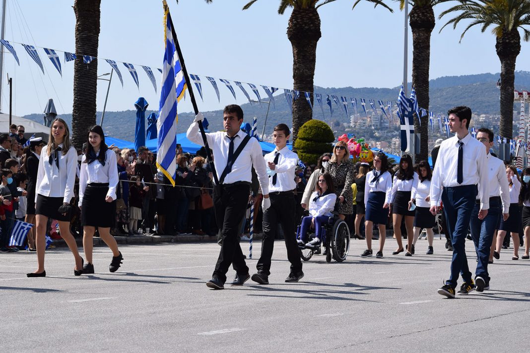 Παρέλαση στην Καβάλα: Έτσι τιμήθηκε η 25η Μαρτίου (φωτογραφίες ...