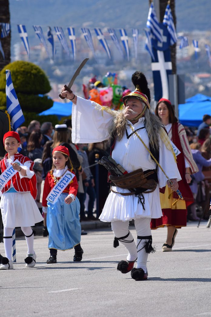 Παρέλαση στην Καβάλα: Έτσι τιμήθηκε η 25η Μαρτίου (φωτογραφίες ...