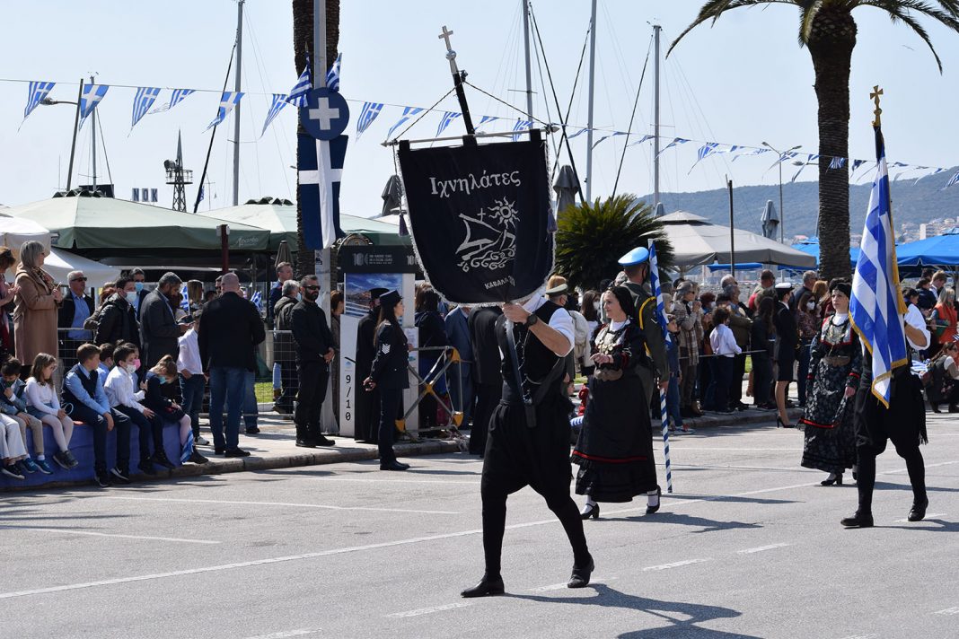 Παρέλαση στην Καβάλα: Έτσι τιμήθηκε η 25η Μαρτίου (φωτογραφίες ...