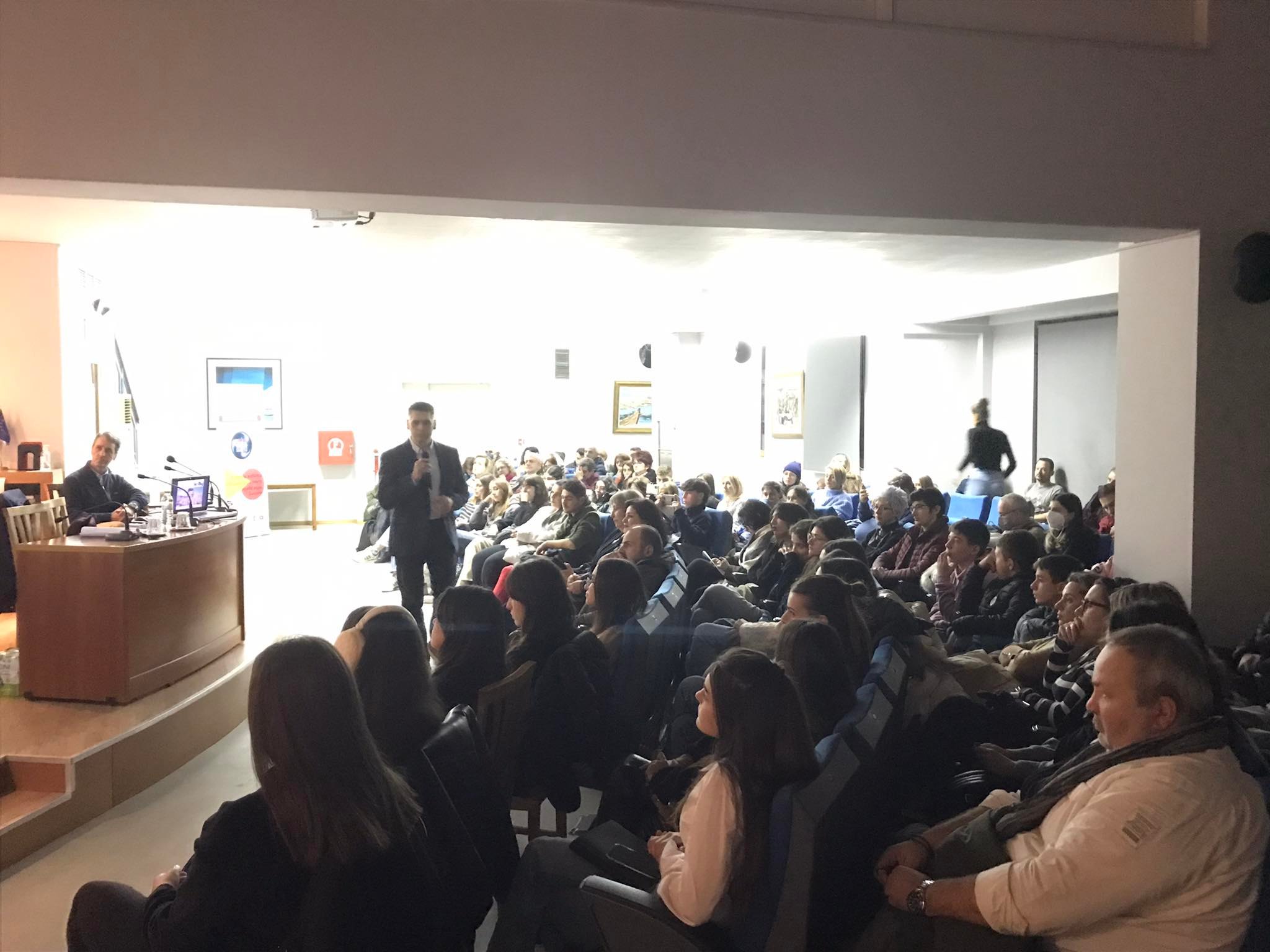 Ημερίδα στη Δημοτική Βιβλιοθήκη Καβάλας για τις σπουδές στην Ελλάδα και ...